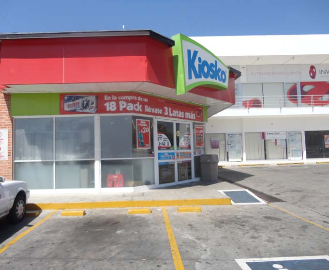 Atracan Kiosko en el boulevard de Manzanillo a plena luz del día ...