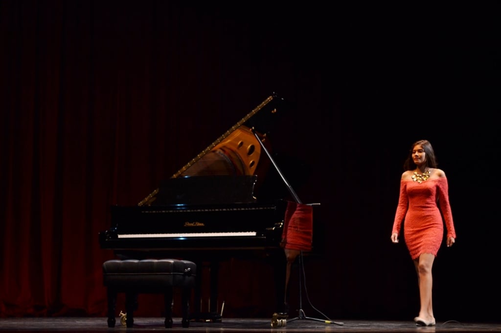 Con concierto de teclado y la voz del tenor Mario Cortés, el Teatro ...