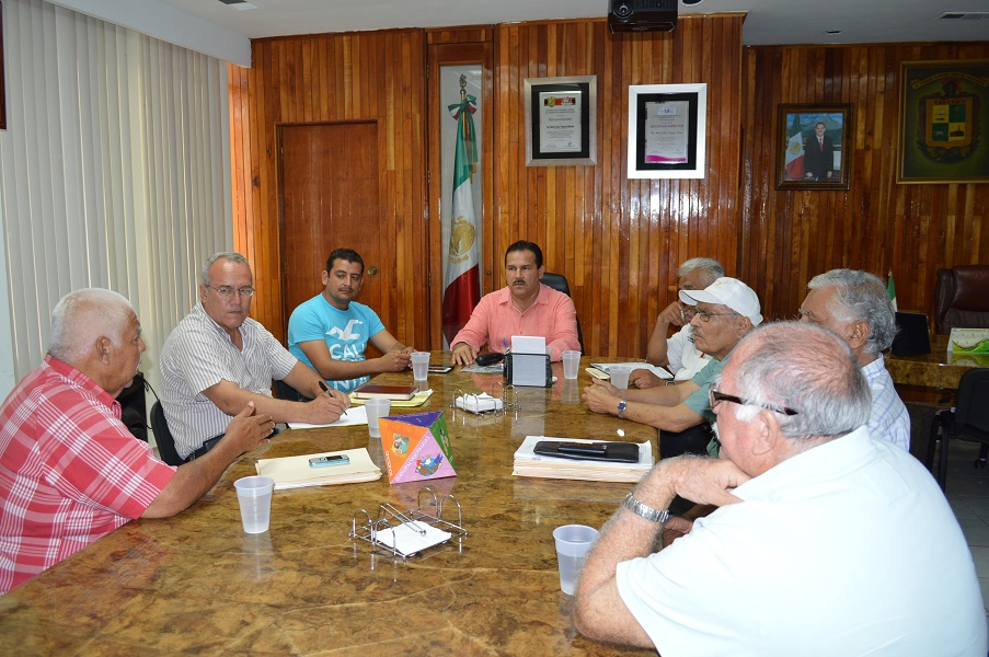 Proponen rendir homenaje al profesor Gabriel Molinero Pahua | Colima ...