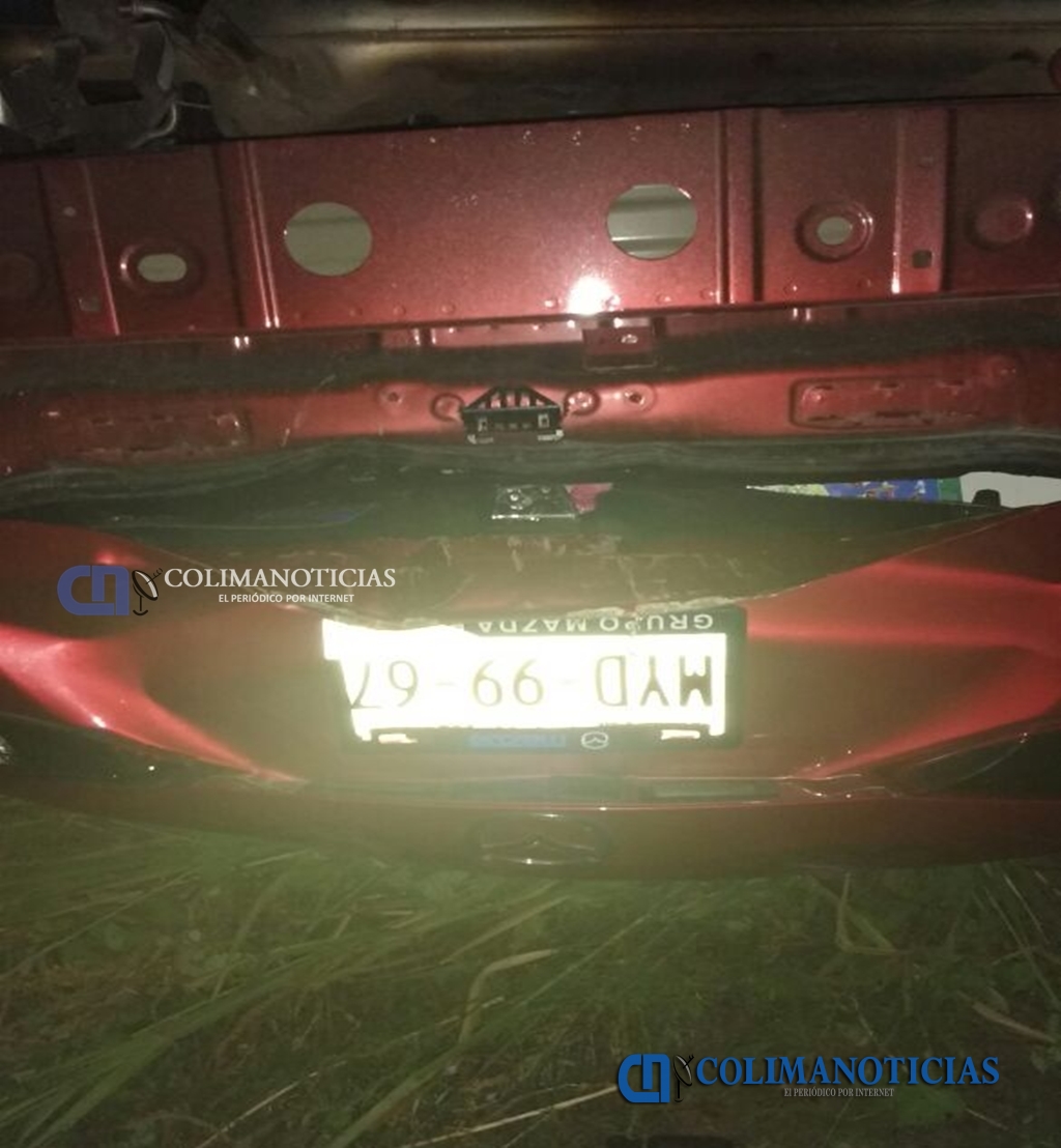 Dejan abandonado vehículo tras volcarse por el libramiento “Rubén Tello ...