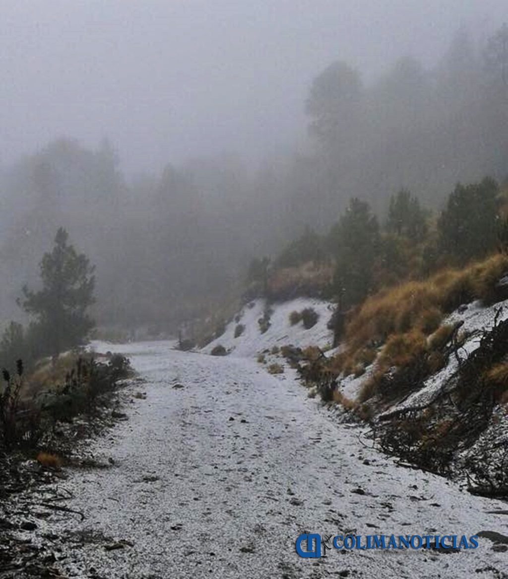 Se registra leve caída de nieve en el Nevado de Colima | Colima Noticias