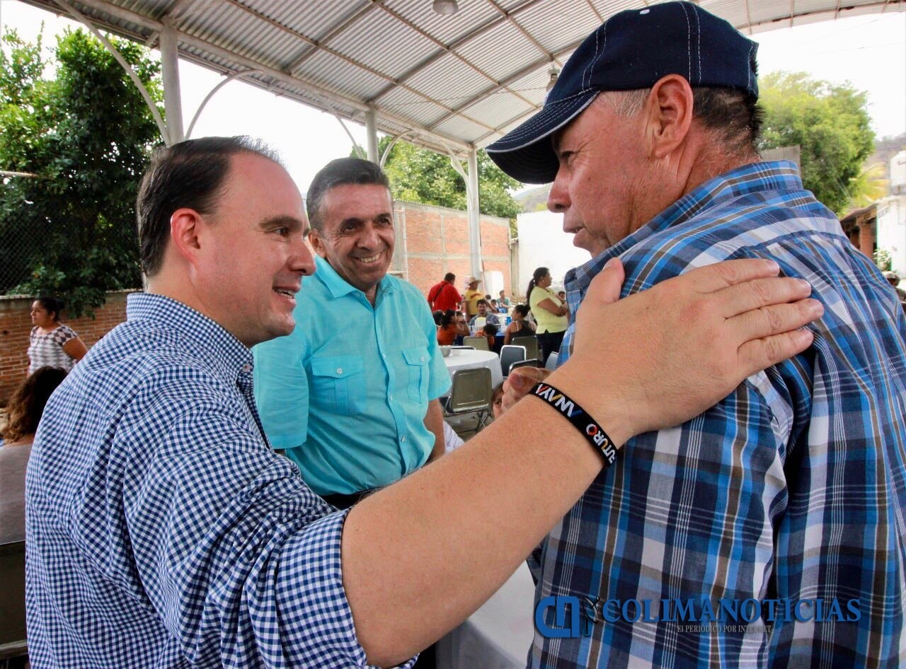 Familias de Tepames respaldan la reelección de Héctor Insúa | Colima ...