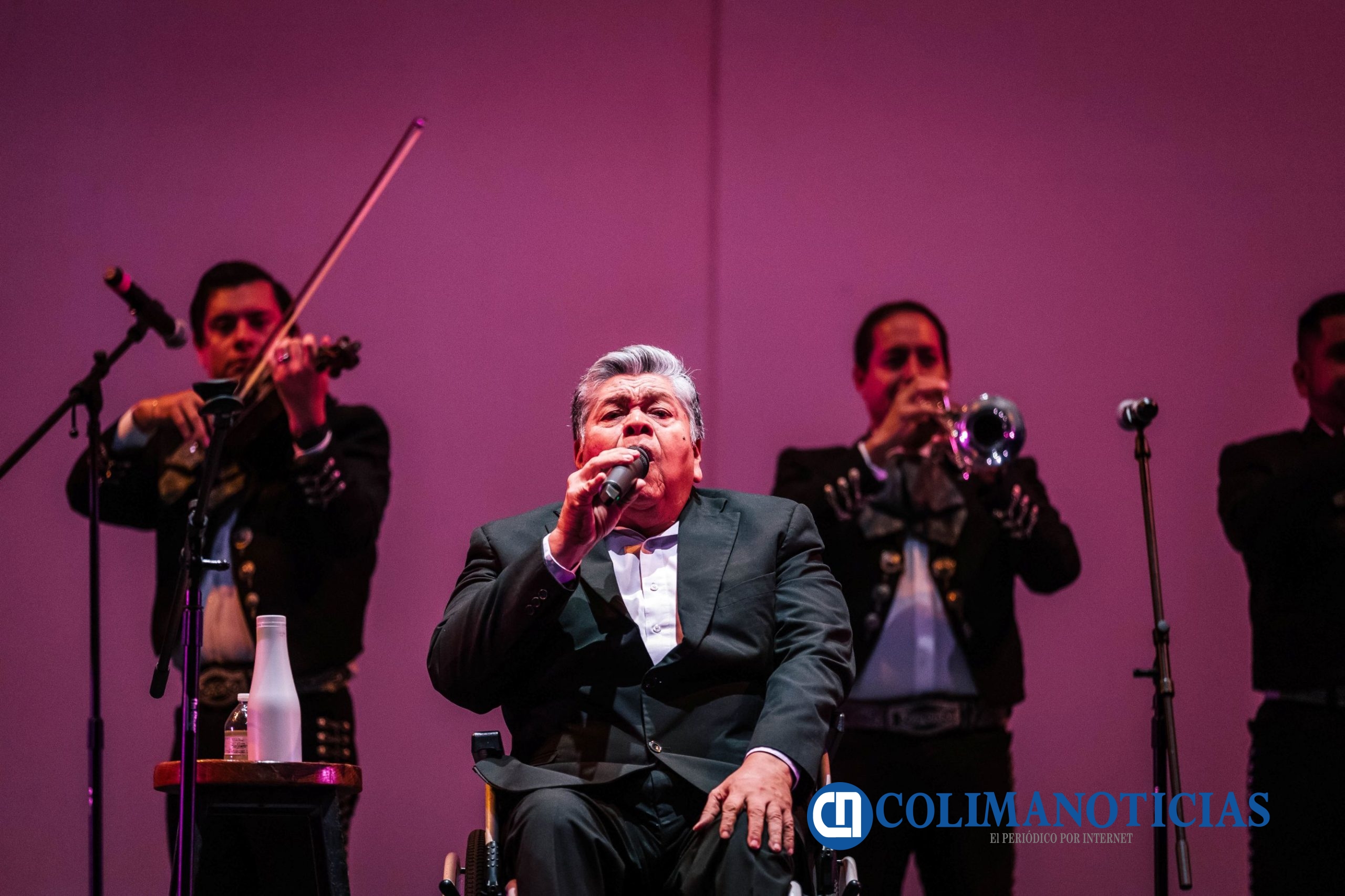 Celebran al maestro Mario Cortés por toda una vida cantando | Colima ...