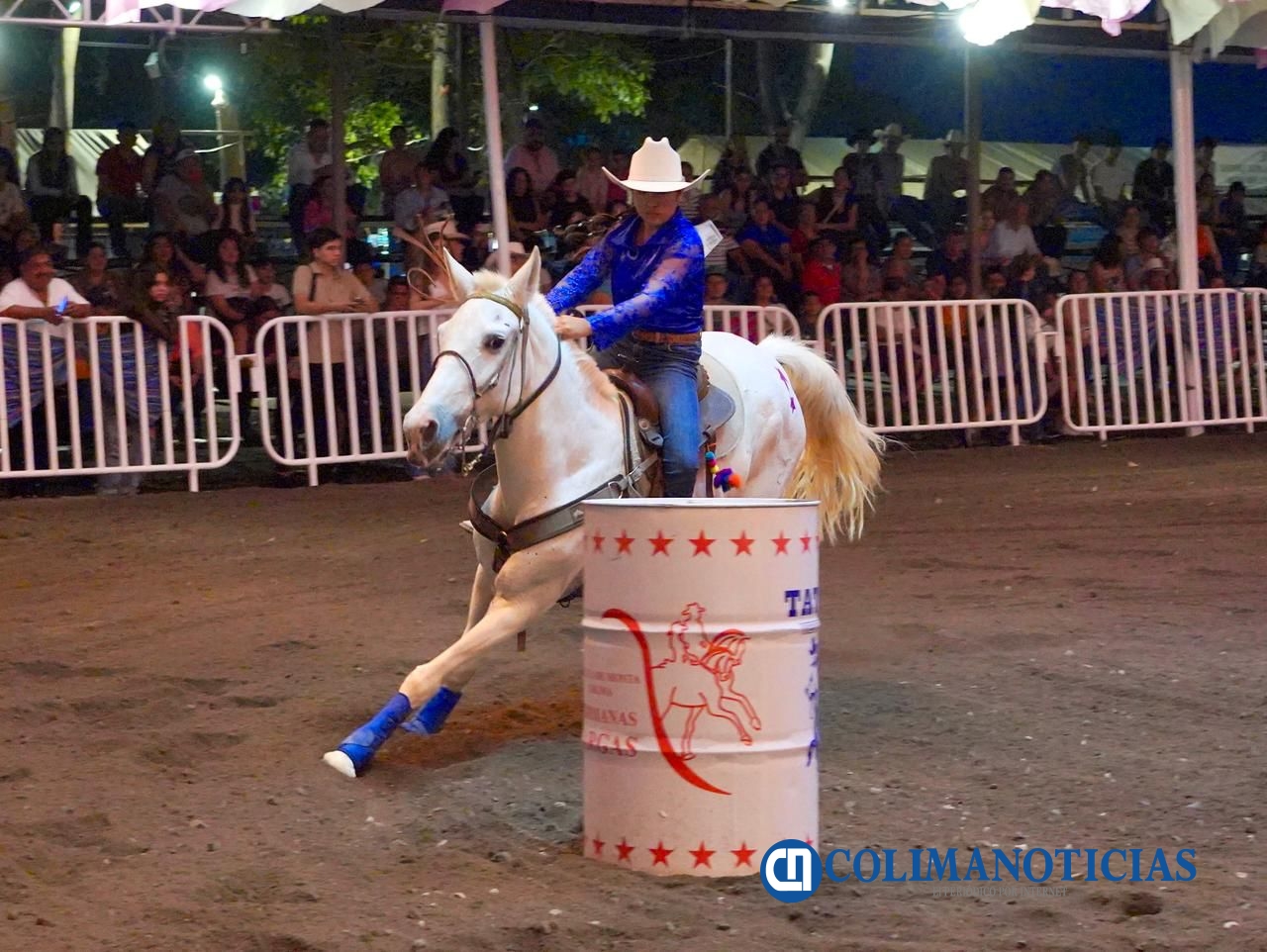 Continúan las acciones del 4° Torneo de Rodeo Mixto en la Feria de ...