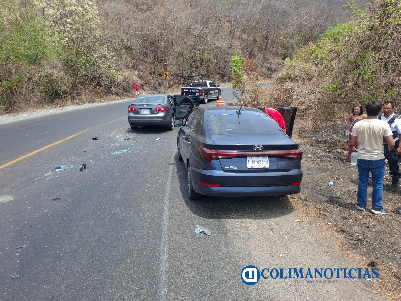 Una lesionada tras choque entre dos vehículos en la carretera libre ...